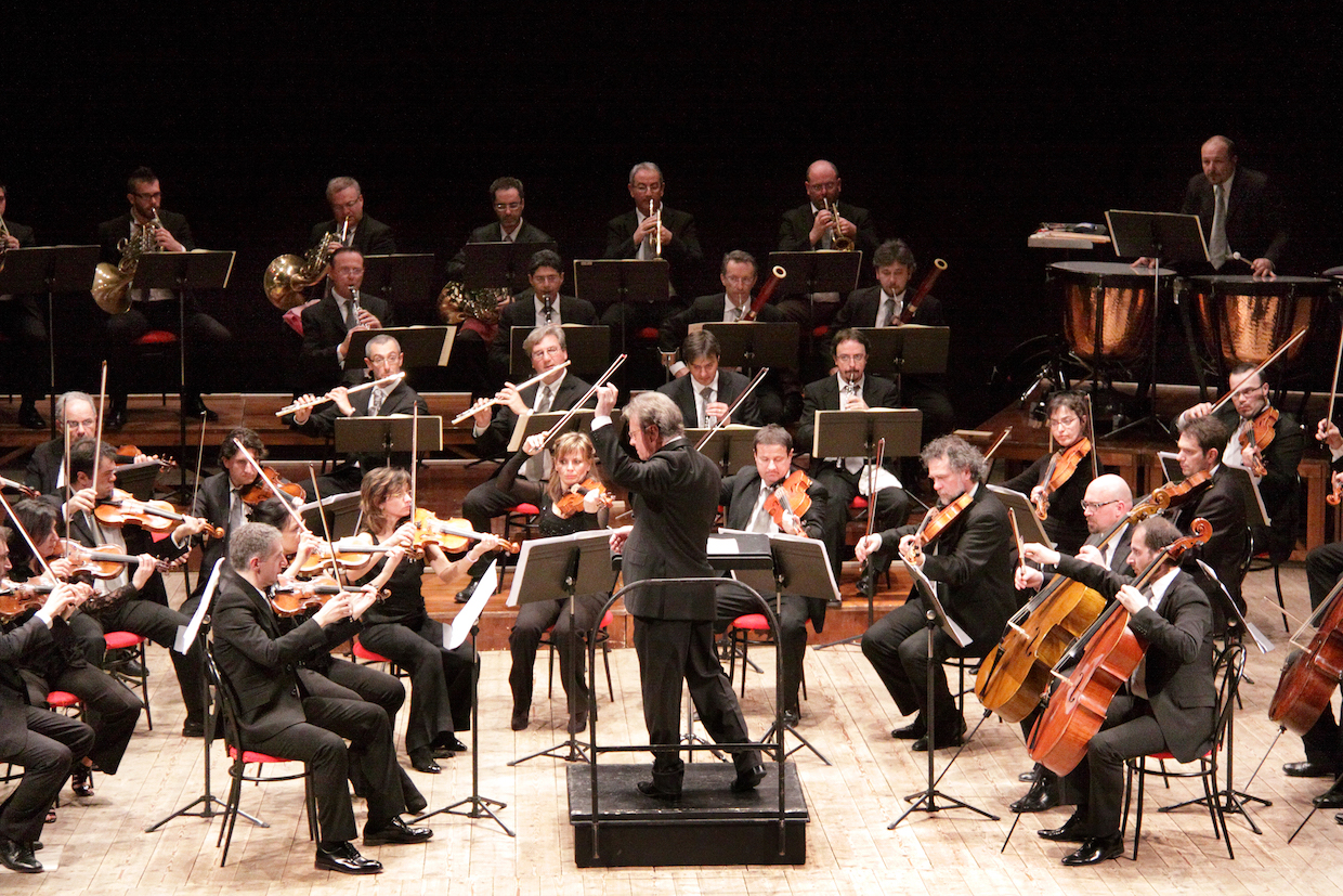Hubert Soudant dirige la Form: Schubert e Beethoven | Cronache Maceratesi