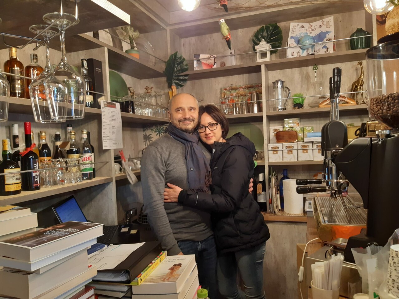 Il sogno del libraio che resiste al sisma: «Ho perso tutto a livello ...
