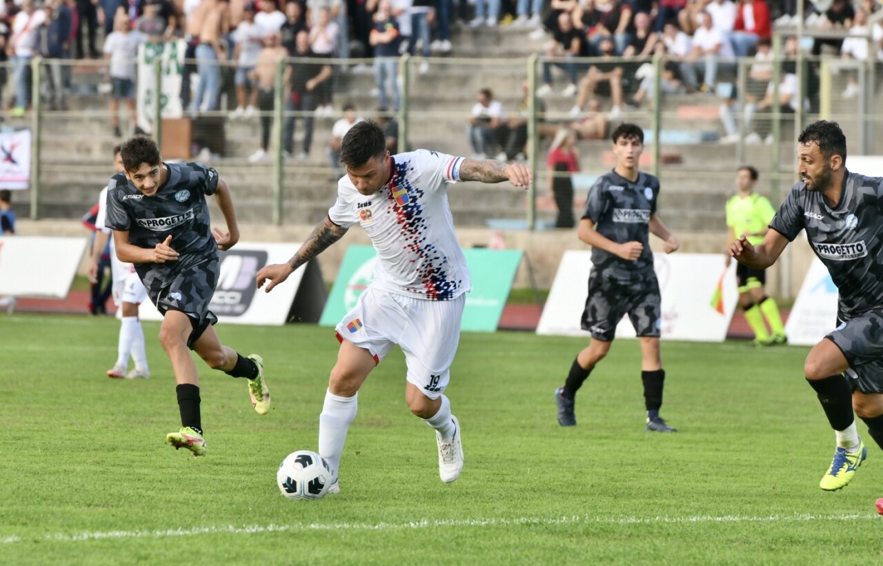L’addio al calcio di Michele Paolucci «Dal campetto di San Gabriele a ...