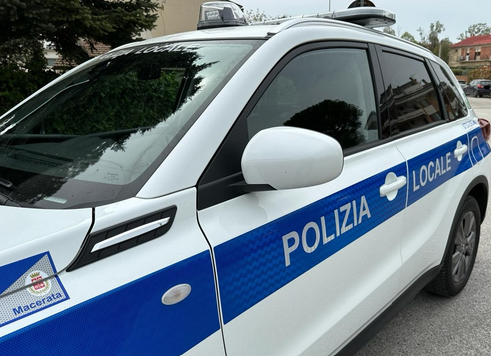 Lite per la fila dal medico, consulente farmaceutica perde la testa e ...