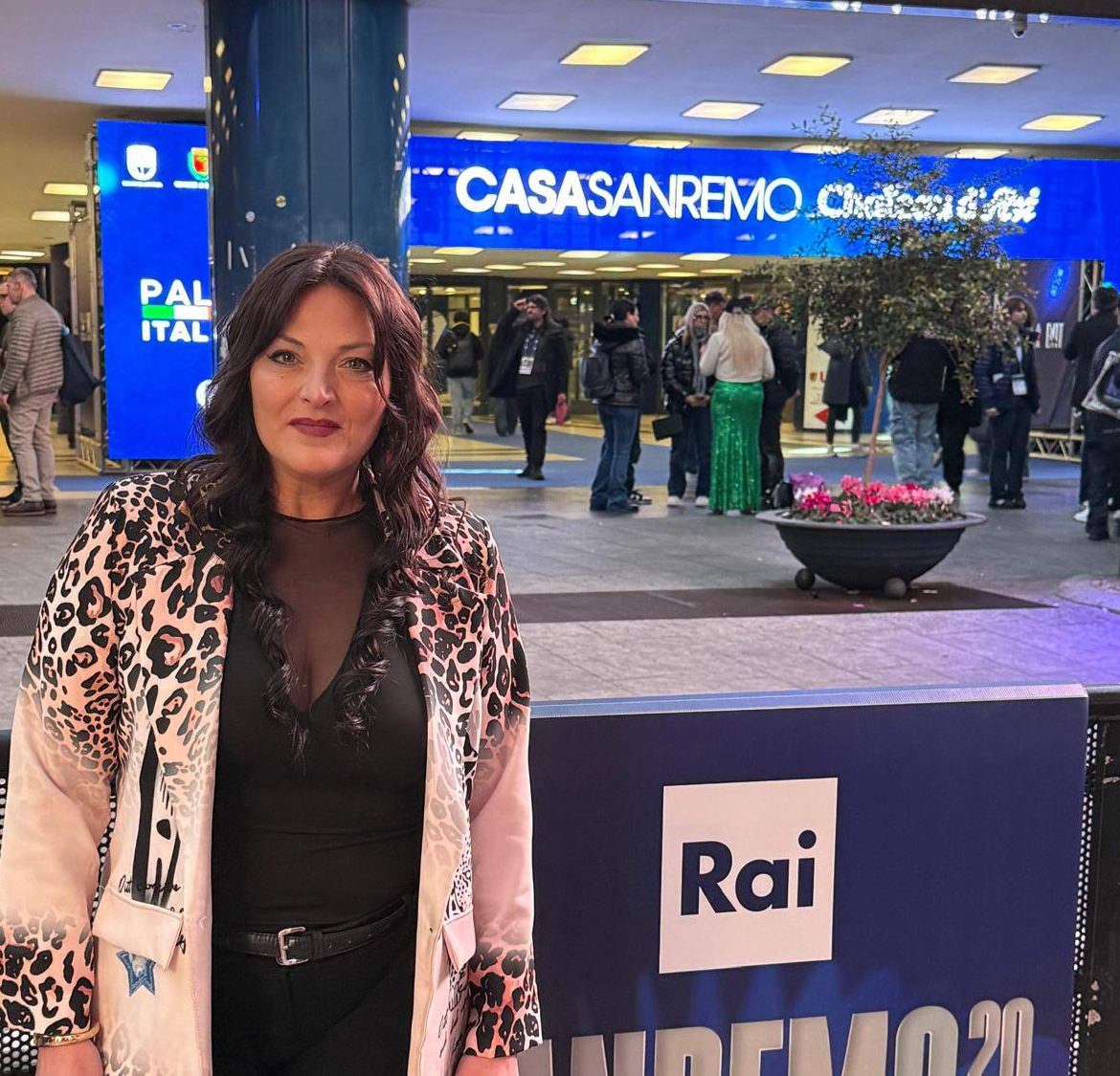 Riprende a cantare vent’anni dopo: fiorista debutta a Casa Sanremo ...
