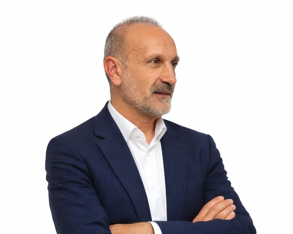 Fabrizio D’Aniello si aggiudica il Premio Riccardo Massa | Cronache ...
