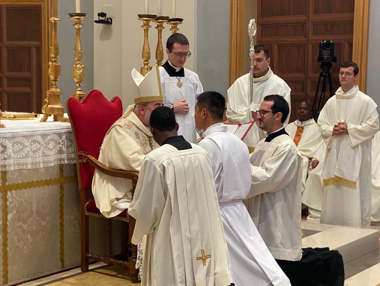 Two Chinese men ordained in Macerata Cathedral | News Minimalist